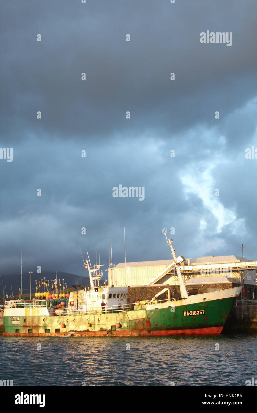 Fishing boat at sunset - Dingle - Co Kerry - Ireland Stock Photo - Alamy