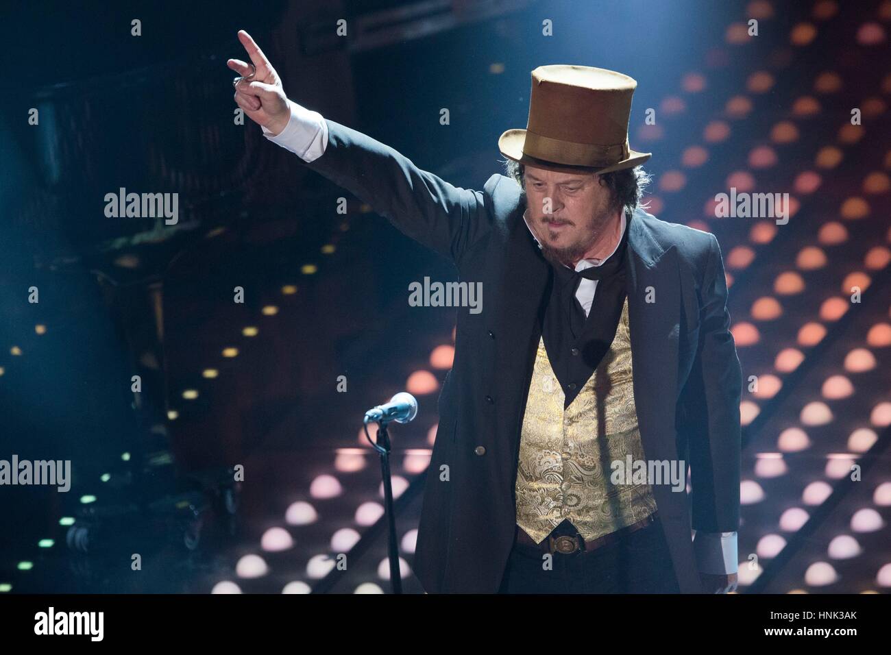 Zucchero concerto hi-res stock photography and images - Alamy