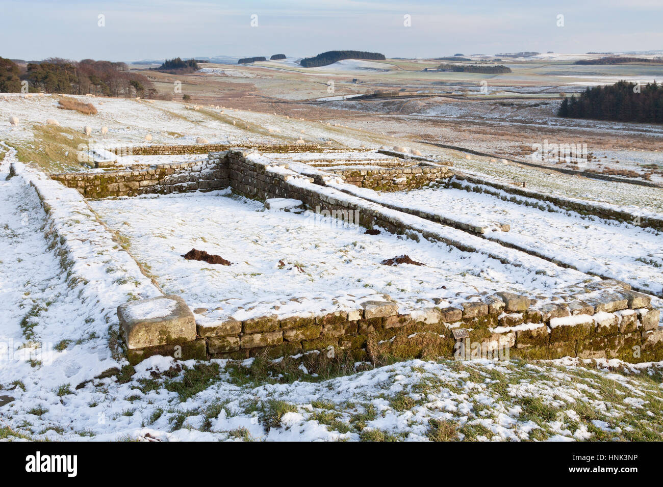 Roman rampart hi-res stock photography and images - Alamy