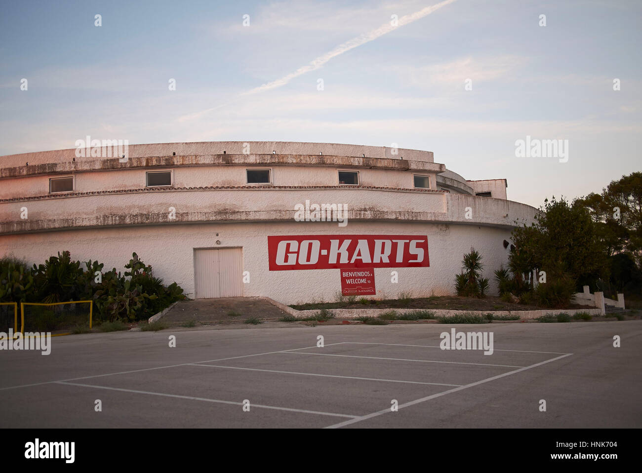 Go karts sign hi-res stock photography and images - Alamy