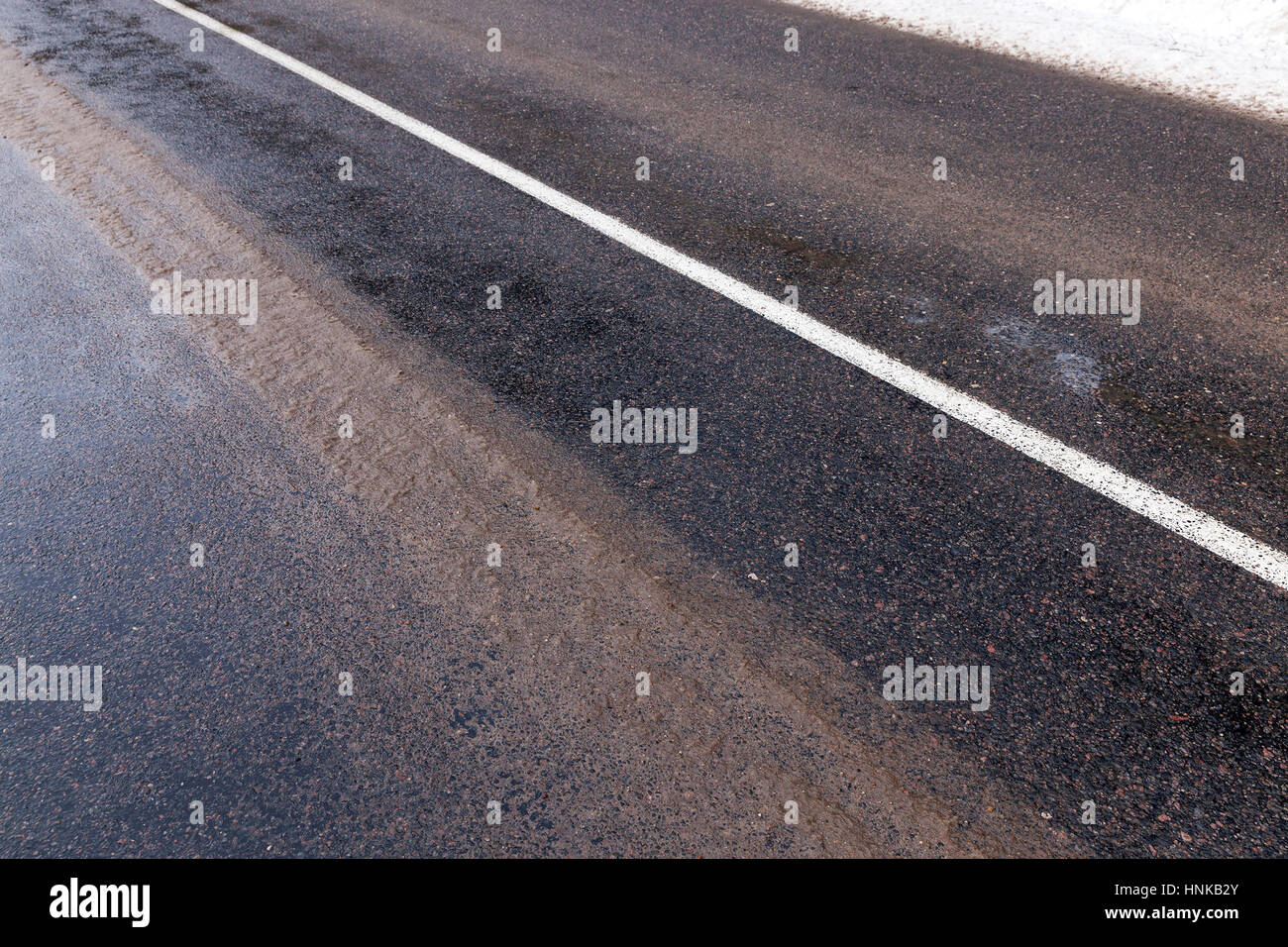 Muddy dirt road snowy hi-res stock photography and images - Alamy