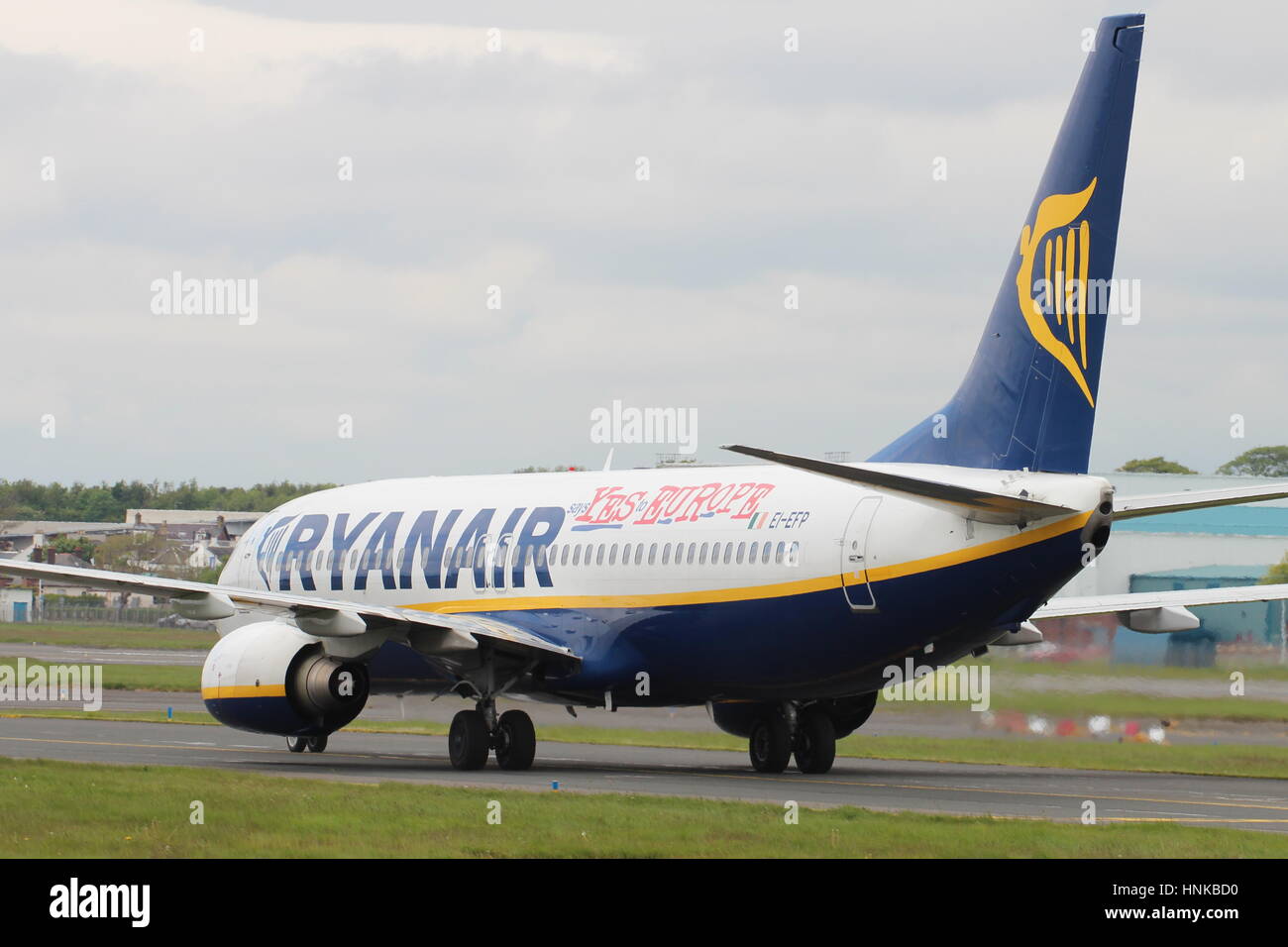 EI-EFP, a Boeing 737-8AS operated by Ryanair, at Prestwick ...