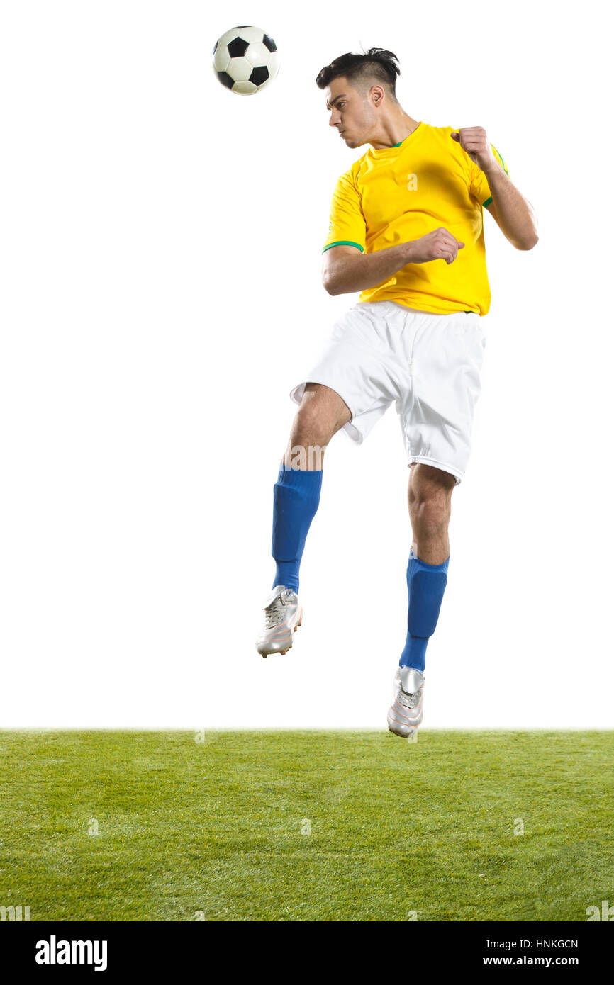 Soccer player jumping head ball hi-res stock photography and images - Alamy