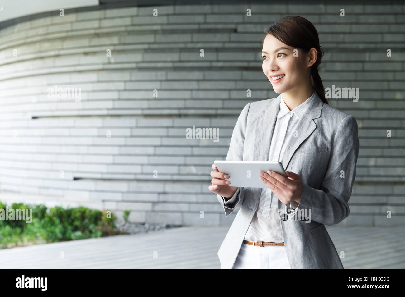 Indian women suit hi-res stock photography and images - Alamy