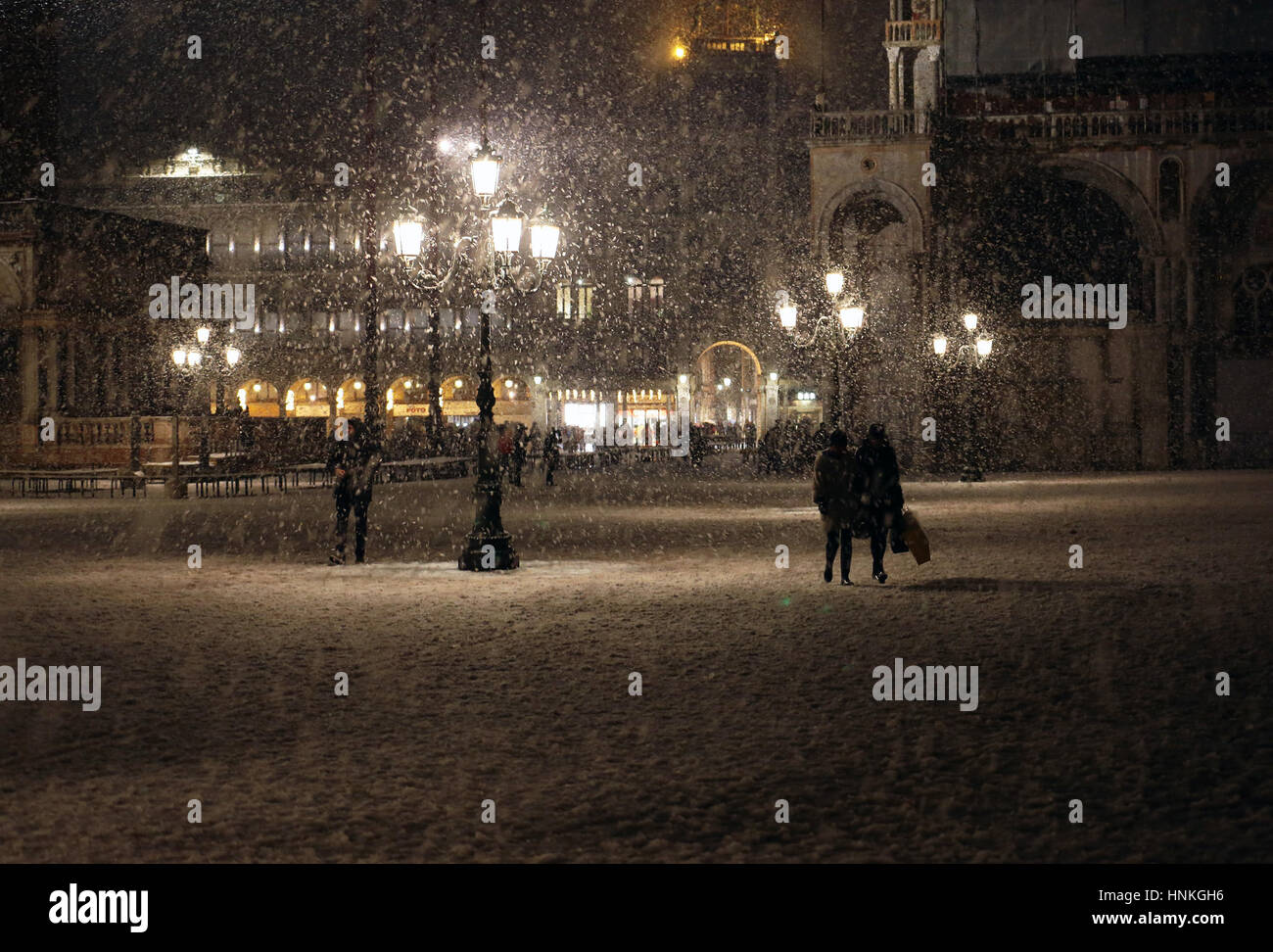 Heavy snow falls in Venice, Italy Featuring: Atmosphere Where: Venice ...