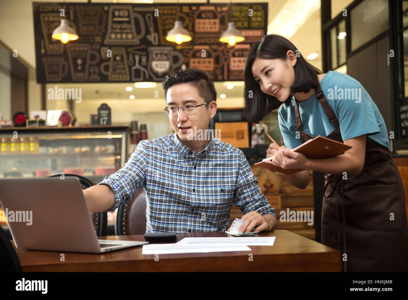 Customer wait hi-res stock photography and images - Alamy
