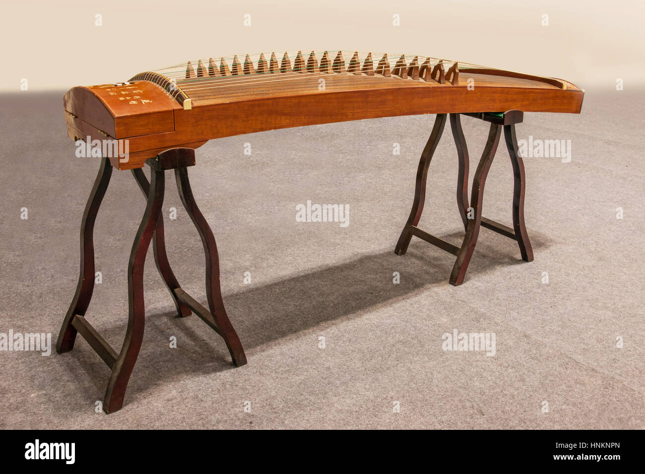 Chinese zither hi-res stock photography and images - Alamy