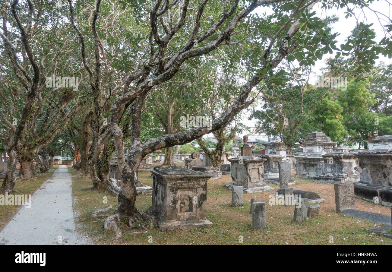 Abandoned protestant cemetery hi-res stock photography and images - Alamy