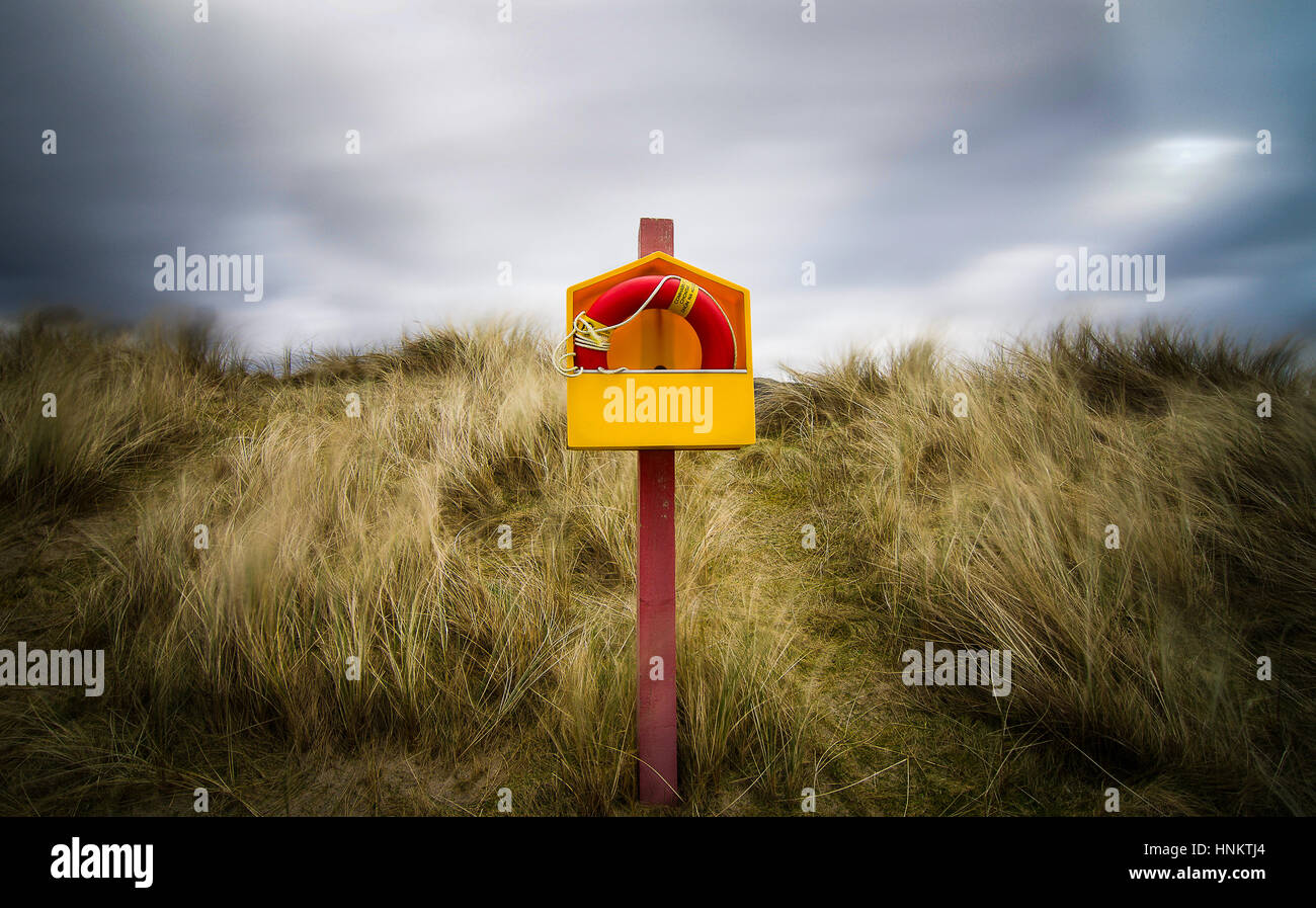 Long key with circle hi-res stock photography and images - Alamy