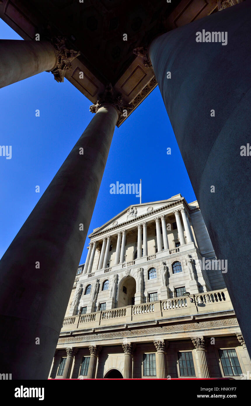 Banking Pillars High Resolution Stock Photography and Images - Alamy