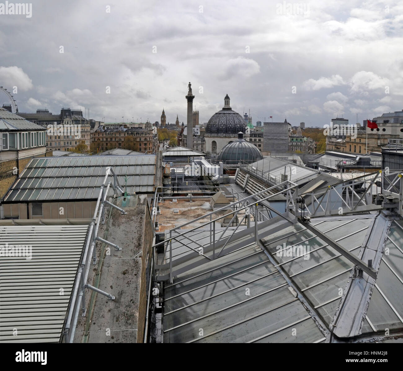 Rooftops uk hi-res stock photography and images - Alamy