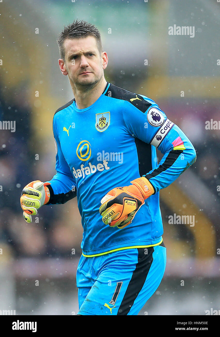 Burnley goalkeeper Tom Heaton Stock Photo - Alamy