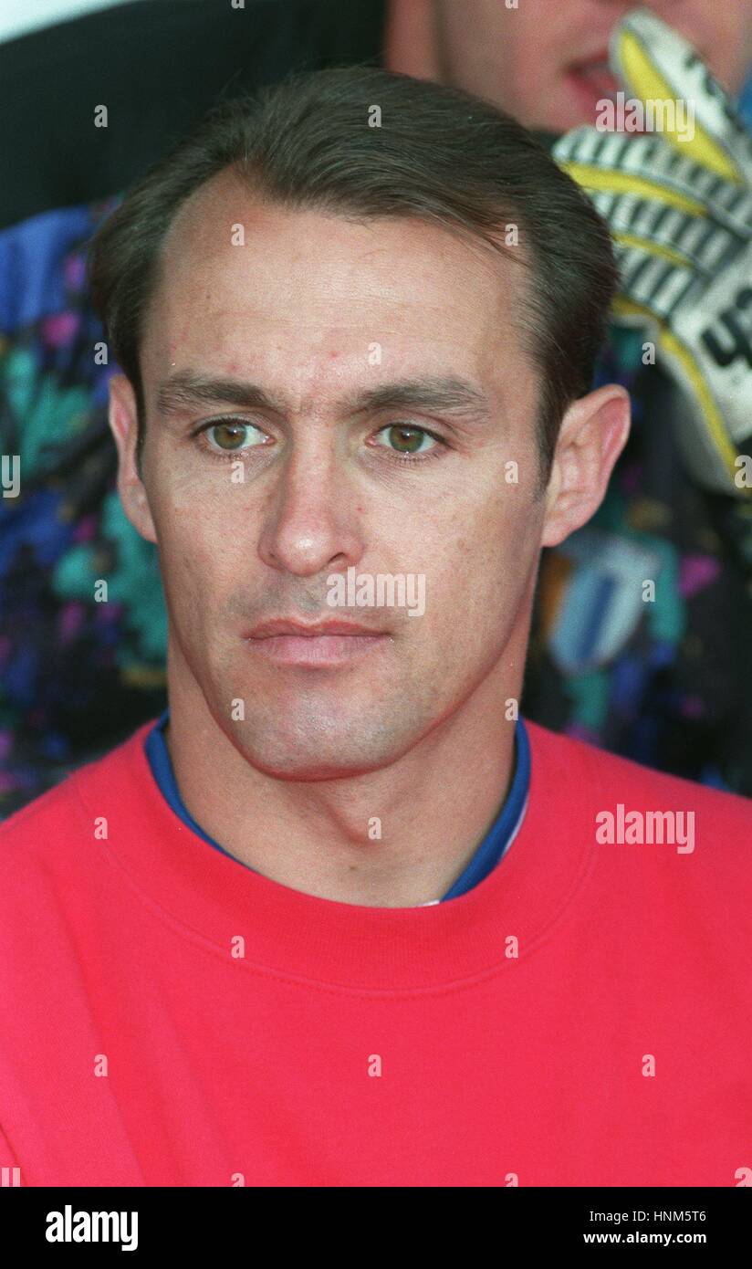 Jimmy quinn reading hi-res stock photography and images - Alamy