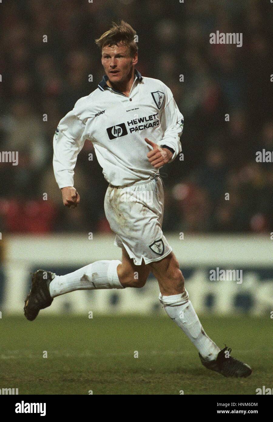 Teddy sheringham 1996 hi-res stock photography and images - Alamy