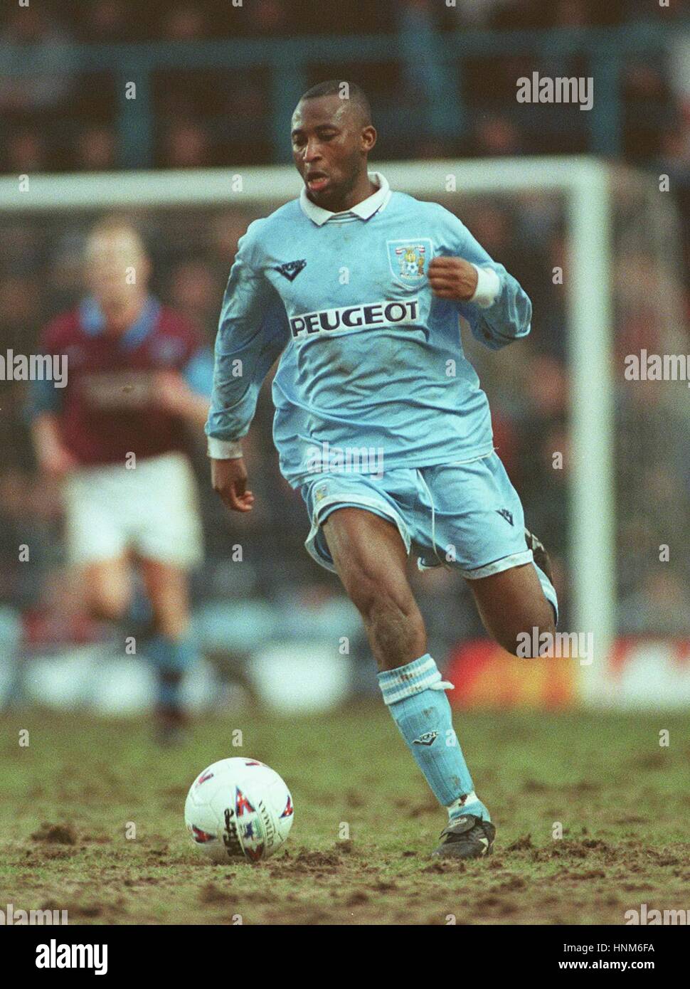 PETER NDLOVU COVENTRY CITY FC 04 March 1996 Stock Photo - Alamy