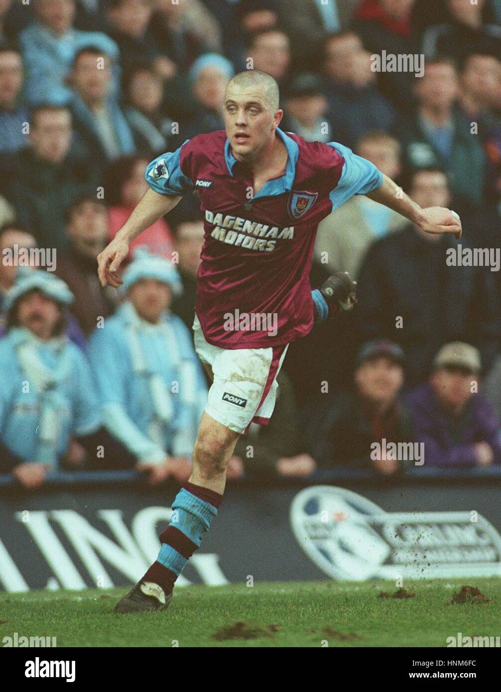JULIAN DICKS WEST HAM UNITED FC 04 March 1996 Stock Photo - Alamy