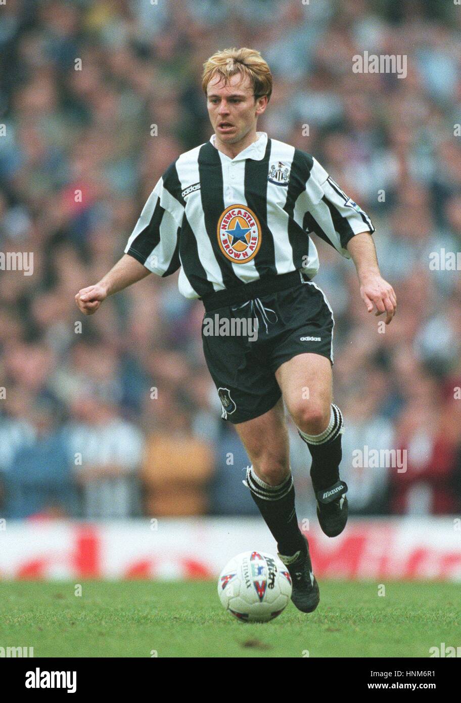 John beresford newcastle united hi-res stock photography and images - Alamy