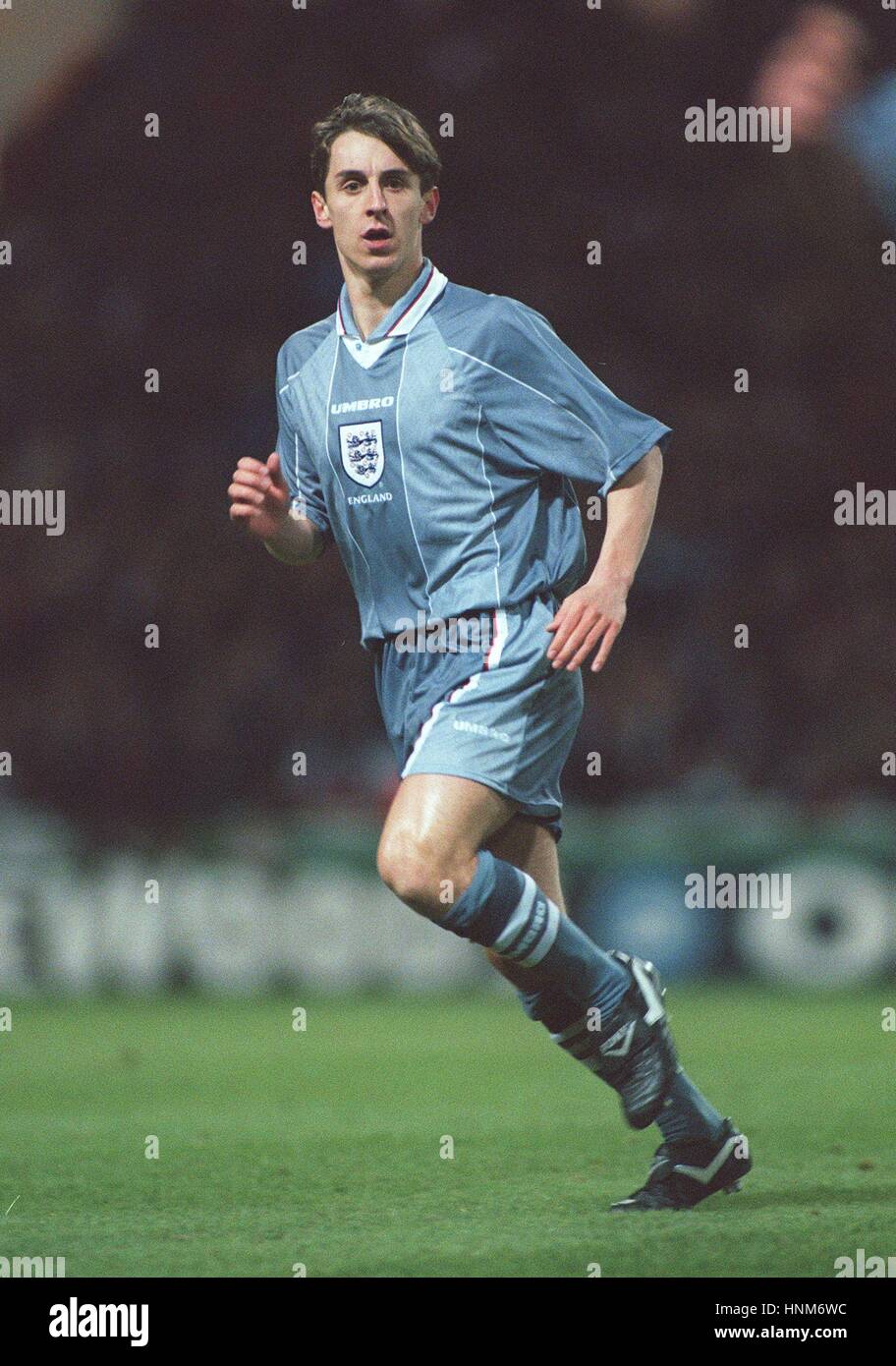 GARY NEVILLE ENGLAND & MANCHESTER UNITED FC 01 April 1996 Stock Photo ...