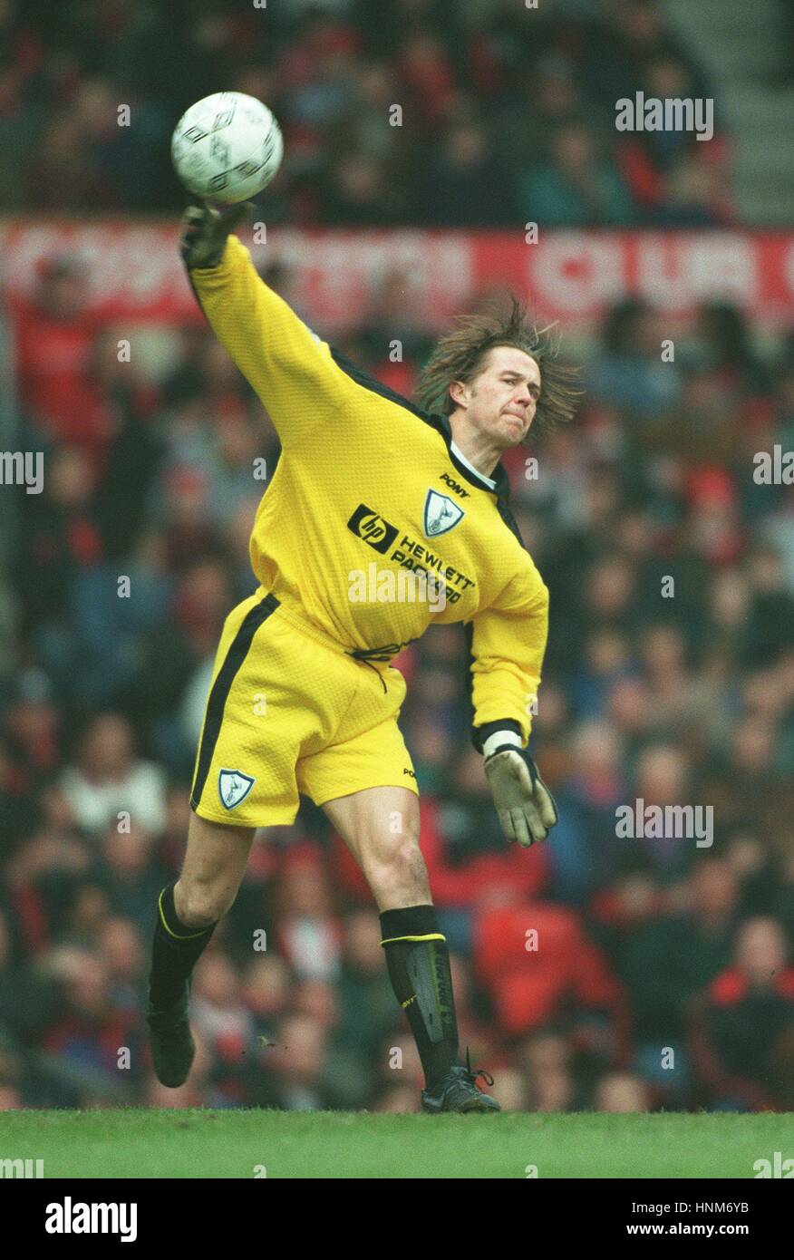 IAN WALKER TOTTENHAM HOTSPUR FC 02 April 1996 Stock Photo - Alamy