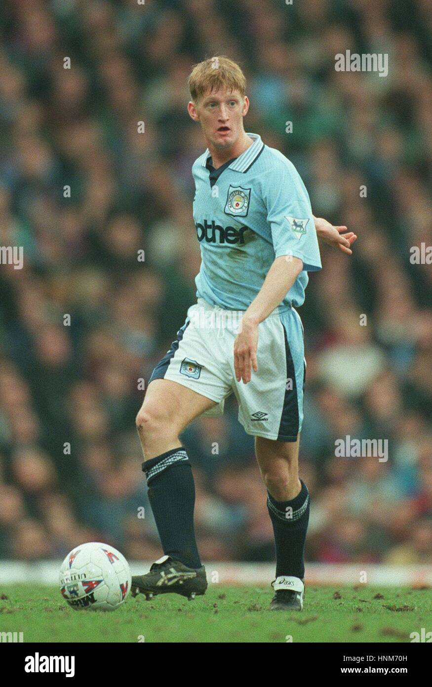STEVE LOMAS MANCHESTER CITY FC 02 April 1996 Stock Photo - Alamy