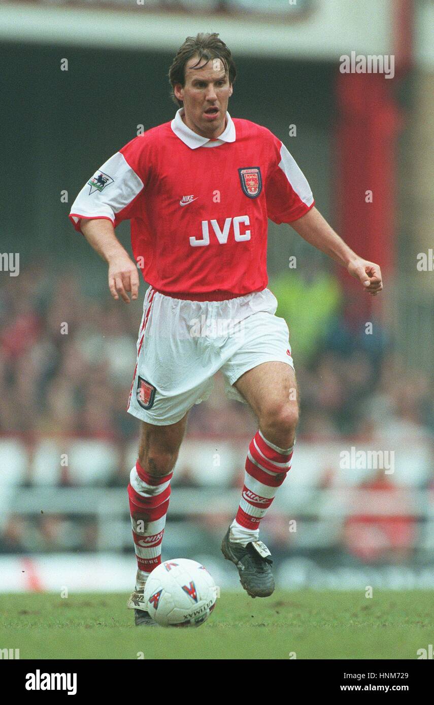 Arsenal merson hi-res stock photography and images - Alamy