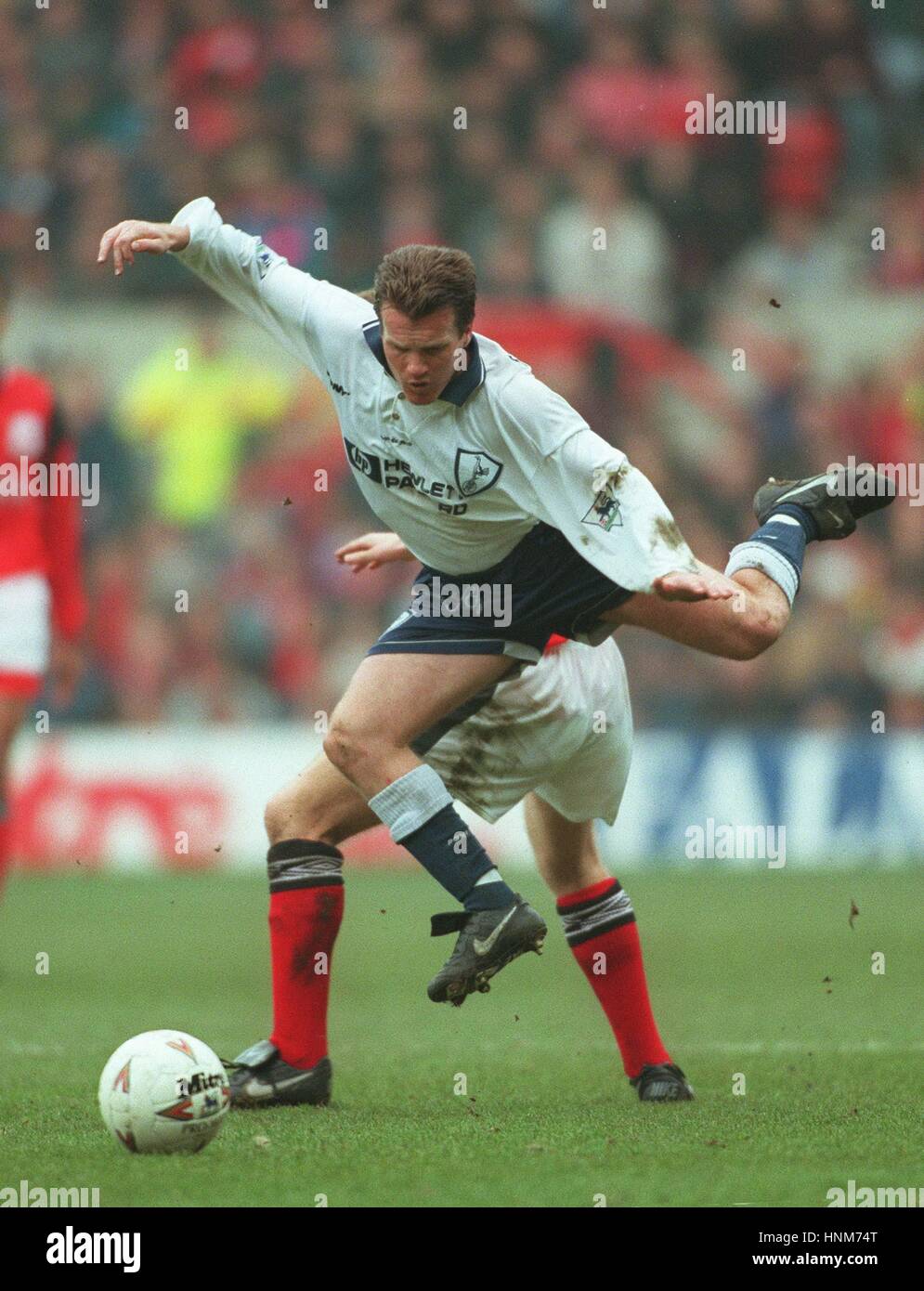 ANDY SINTON TOTTENHAM HOTSPUR FC 09 April 1996 Stock Photo - Alamy