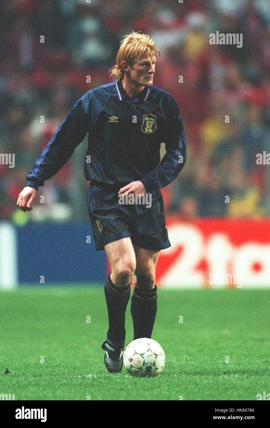 Colin hendry 1996 hi-res stock photography and images - Alamy