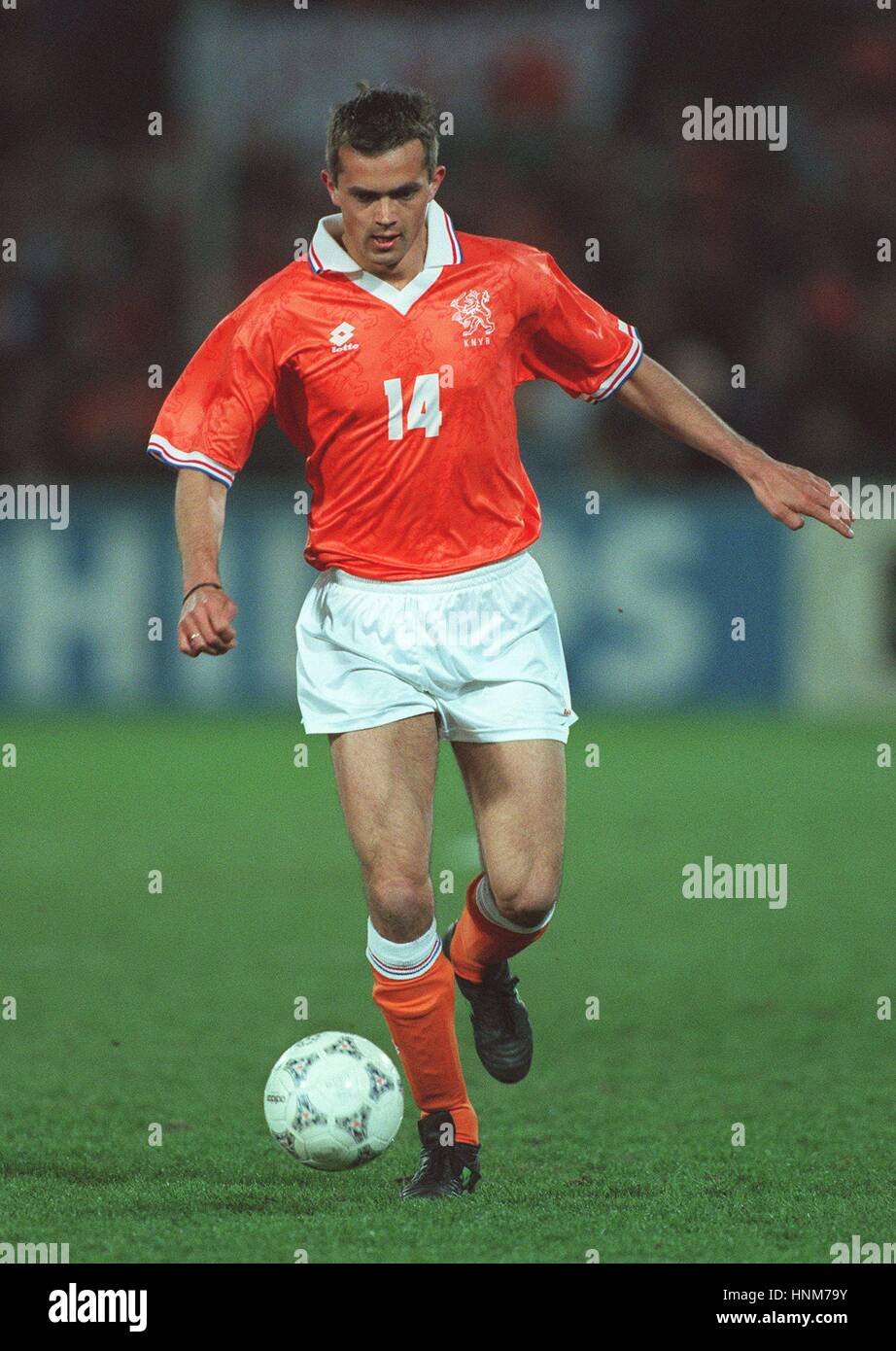 Phillip cocu 1996 hi-res stock photography and images - Alamy