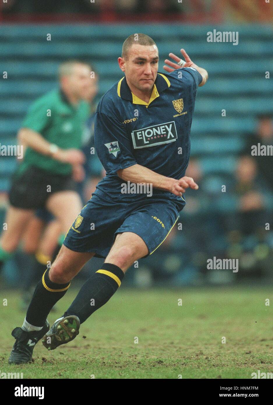 Vinnie jones football hi-res stock photography and images - Alamy