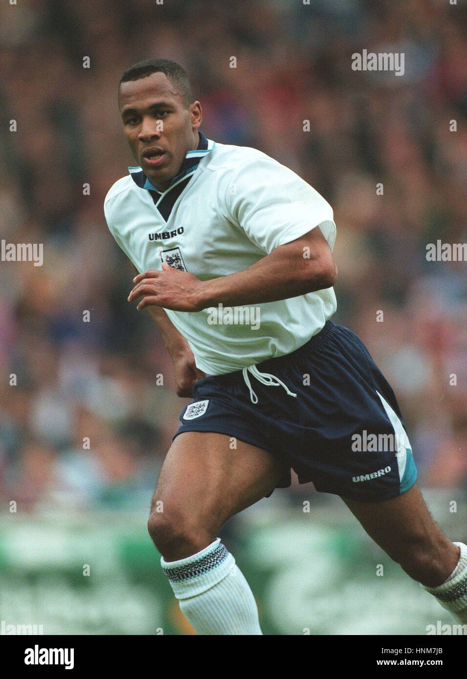 LES FERDINAND ENGLAND & NEWCASTLE UNITED FC 21 May 1996 Stock Photo - Alamy