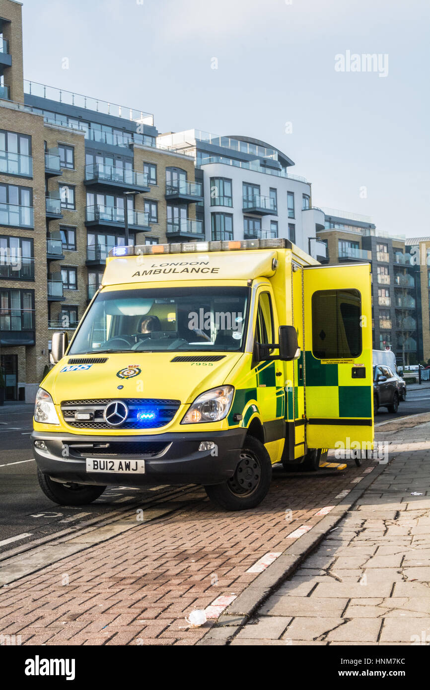 Nhs ambulance driver hi-res stock photography and images - Alamy