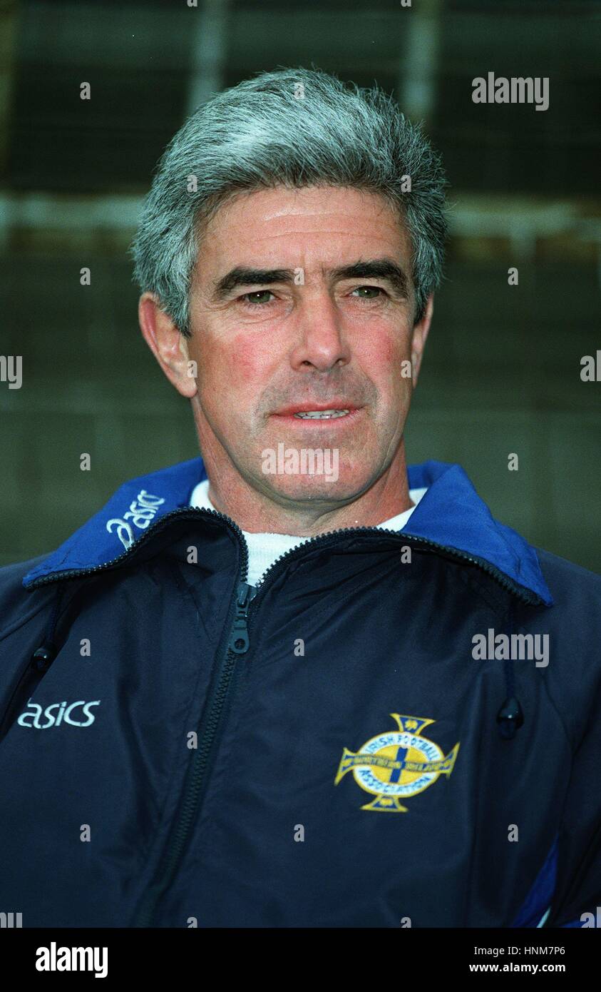 BRYAN HAMILTON NORTHERN IRELAND MANAGER 06 June 1996 Stock Photo - Alamy
