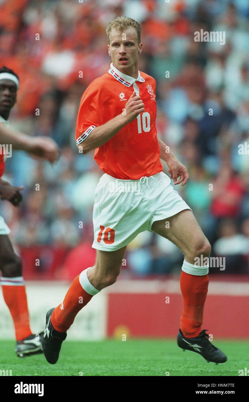 DENNIS BERGKAMP HOLLAND & ARSENAL FC 11 June 1996 Stock Photo - Alamy