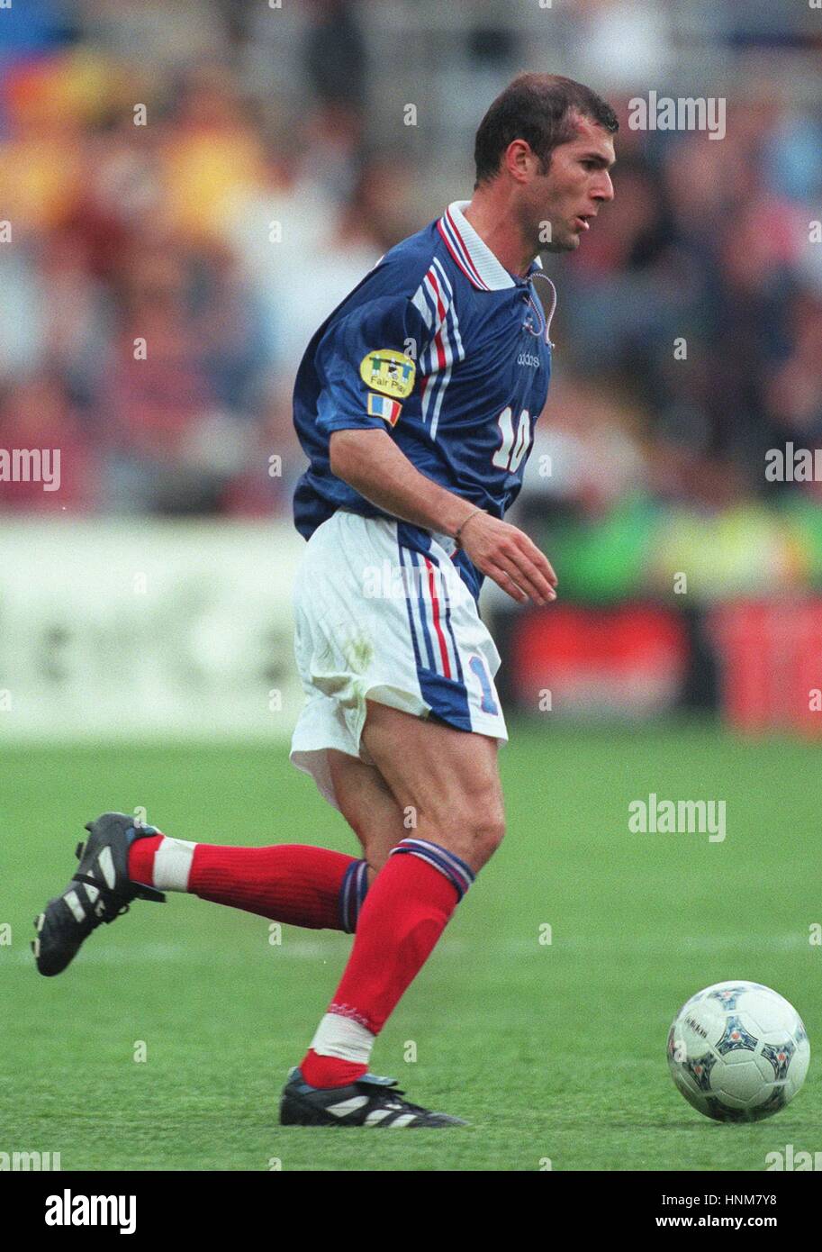 ZINEDINE ZIDANE FRANCE 13 June 1996 Stock Photo - Alamy ZINEDINE ZIDANE FRANCE 13 June 1996 Stock Photo - Alamy