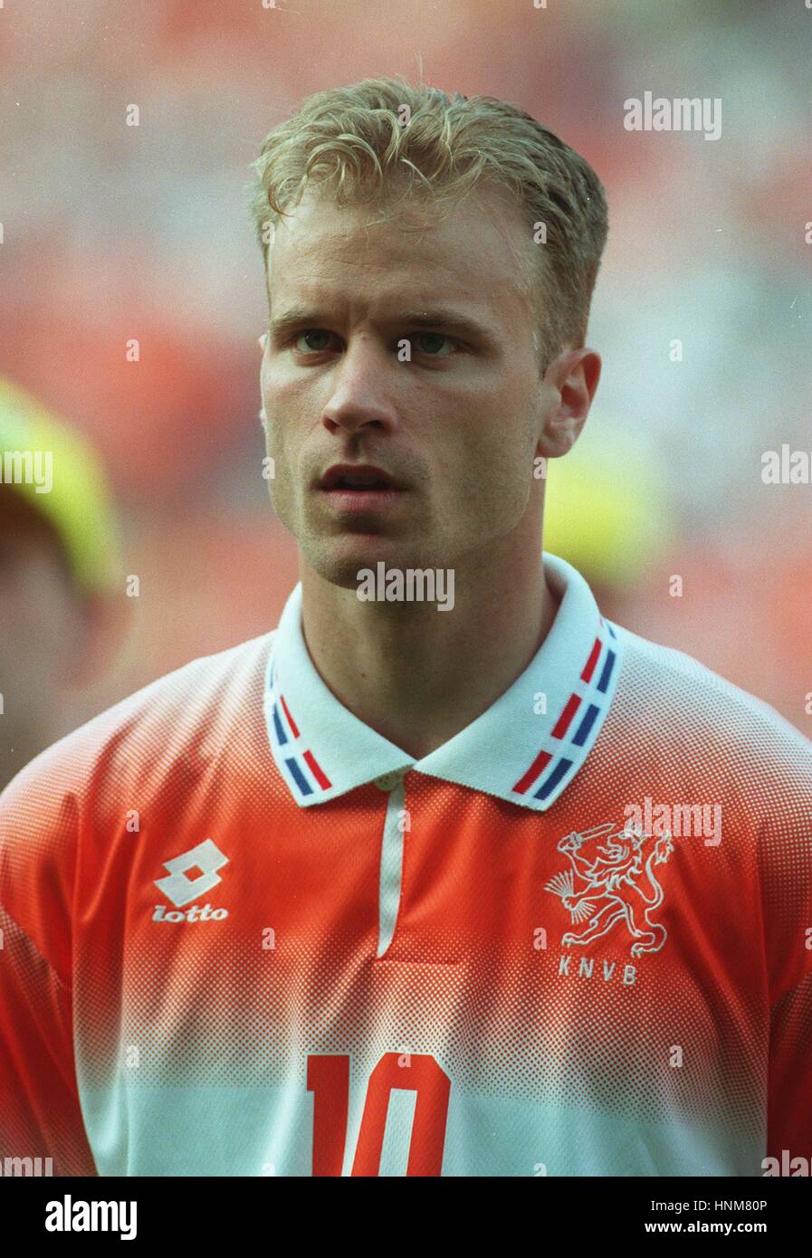 DENNIS BERGKAMP HOLLAND & ARSENAL FC 14 June 1996 Stock Photo - Alamy