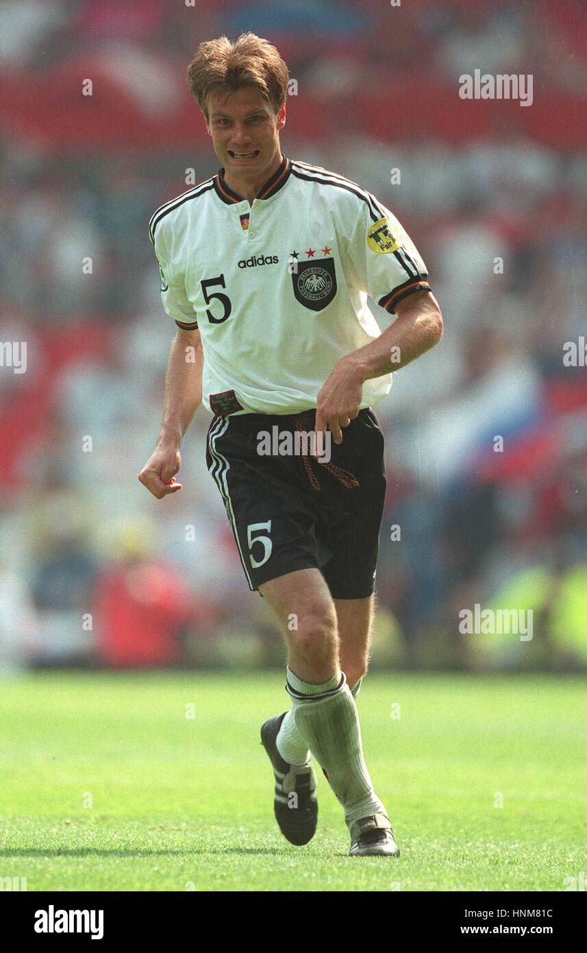 THOMAS HELMER GERMANY & BAYERN MUNICH FC 18 June 1996 Stock Photo - Alamy