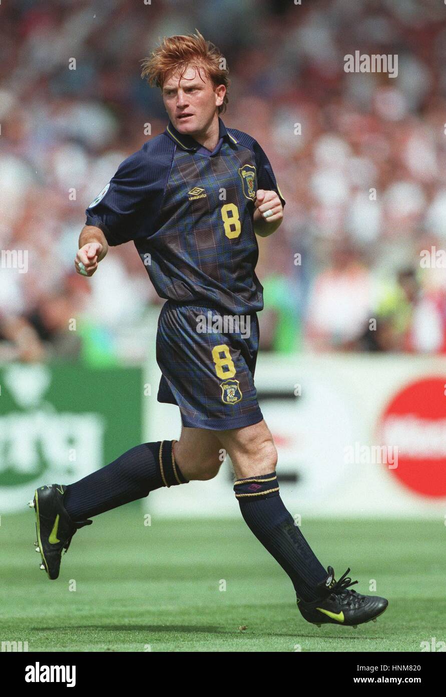 STUART MCCALL SCOTLAND & GLASGOW RANGERS FC 18 June 1996 Stock Photo ...