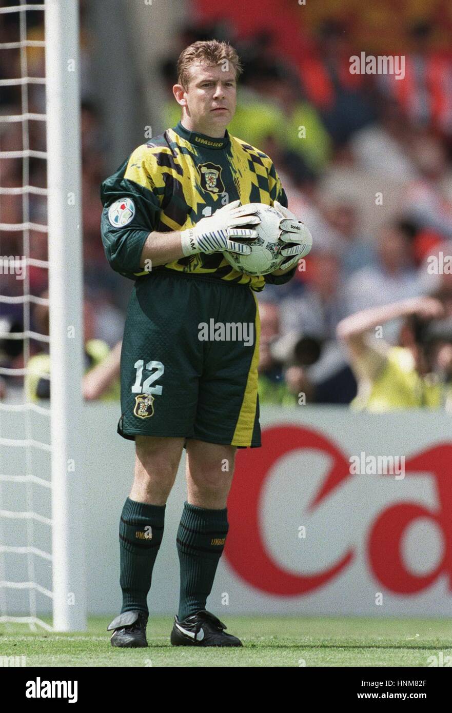 ANDY GORAM SCOTLAND & GLASGOW RANGERS FC 18 June 1996 Stock Photo - Alamy