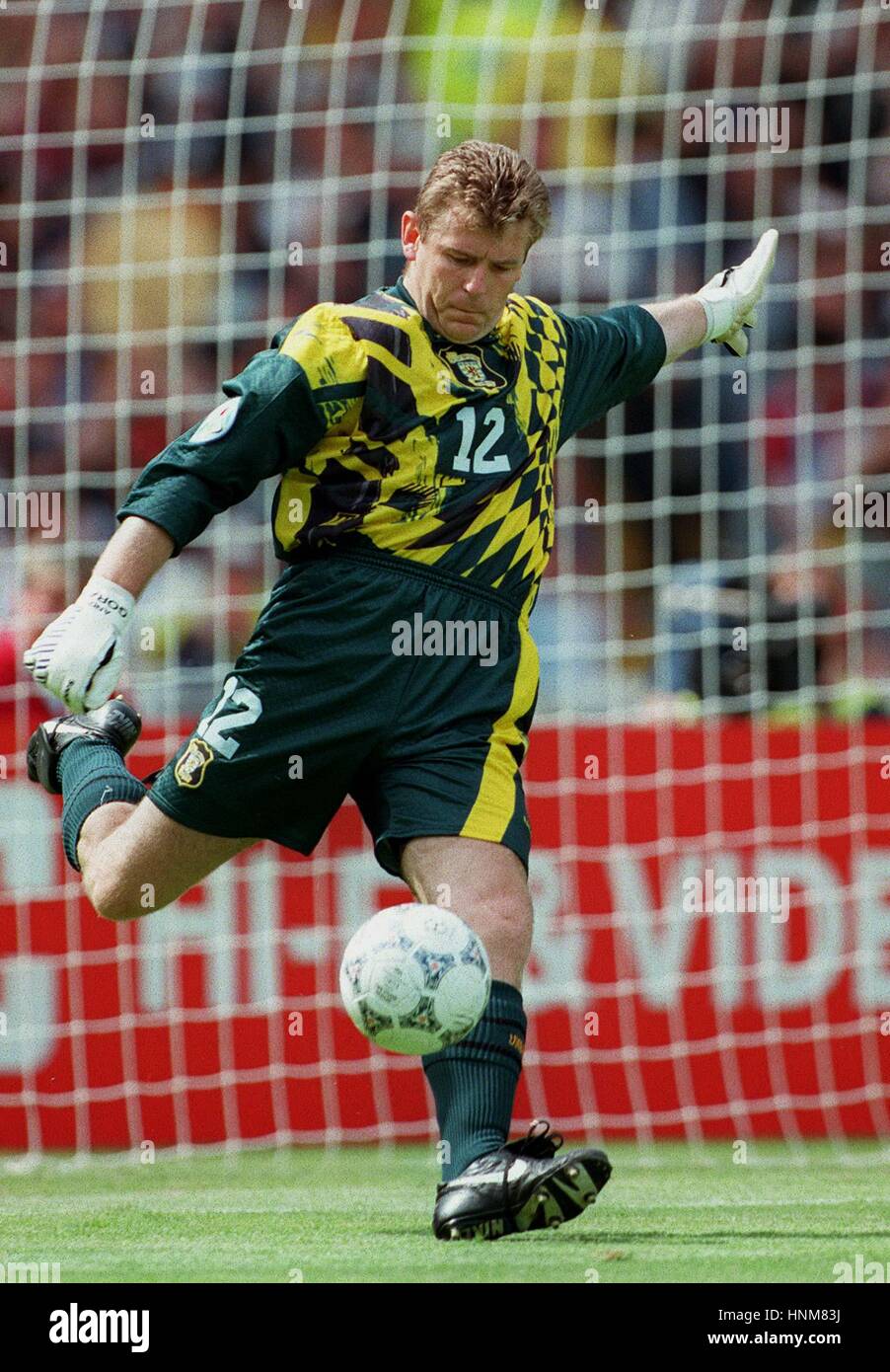 ANDY GORAM SCOTLAND & GLASGOW RANGERS FC 17 June 1996 Stock Photo - Alamy