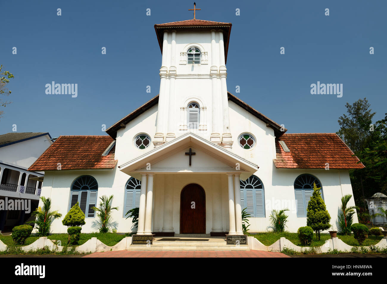Kerala backwaters church hi-res stock photography and images - Alamy