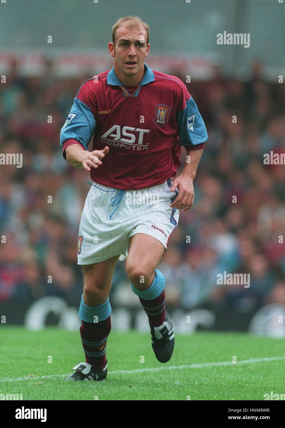 Mark draper hi-res stock photography and images - Alamy