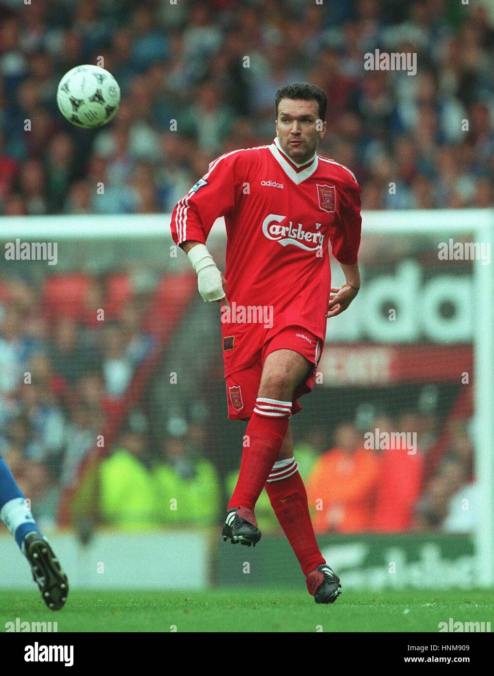 NEIL RUDDOCK LIVERPOOL FC 28 September 1995 Stock Photo - Alamy