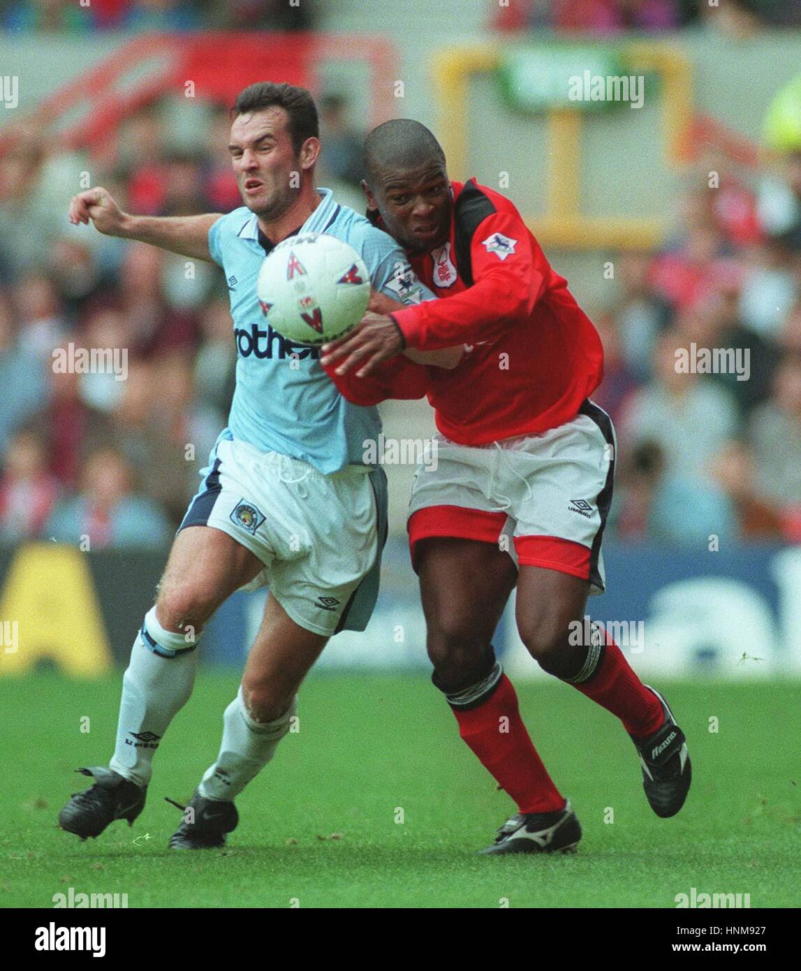 DES LYTTLE & PETER BEAGRIE NOTTS FOREST V MAN CITY 30 September 1995 ...