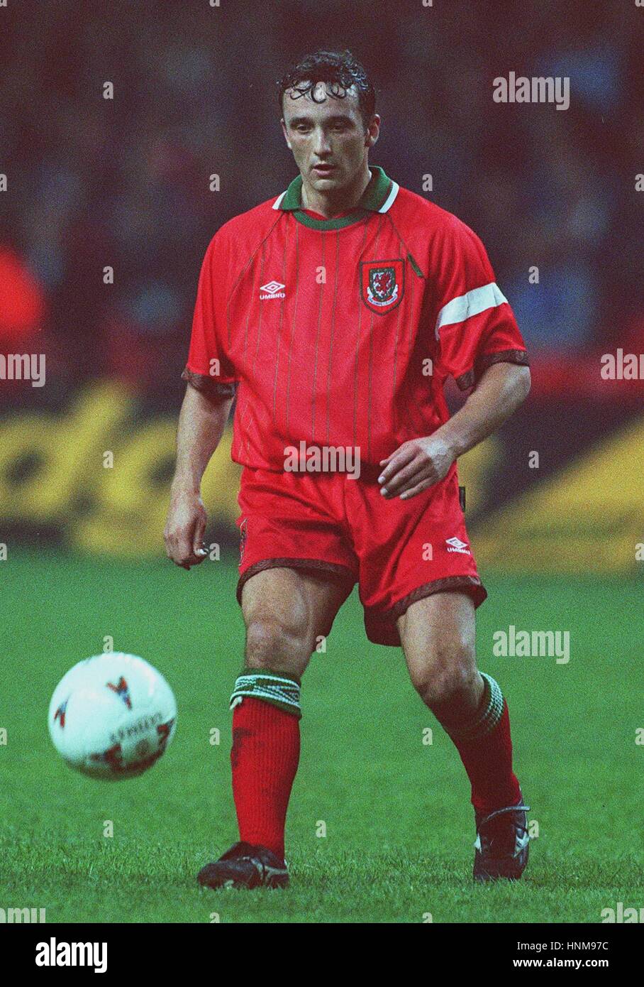 BARRY HORNE WALES & EVERTON FC 12 October 1995 Stock Photo - Alamy