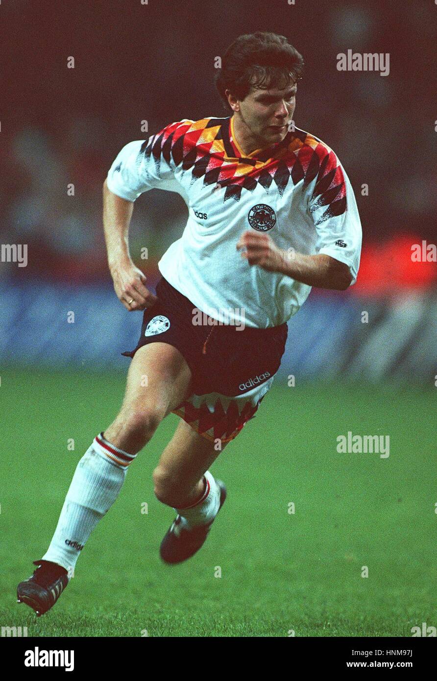 ANDREAS MOLLER GERMANY & BORUSSIA DORTMUND FC 12 October 1995 Stock ...