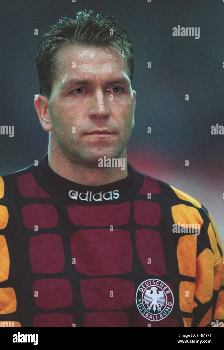 ANDREAS KOPKE GERMANY & EINTRACHT FRANKFURT 12 October 1995 Stock Photo - Alamy