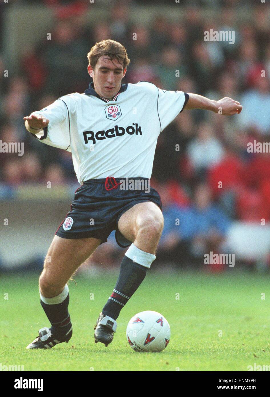 ALAN STUBBS BOLTON WANDERERS FC 25 October 1995 Stock Photo - Alamy