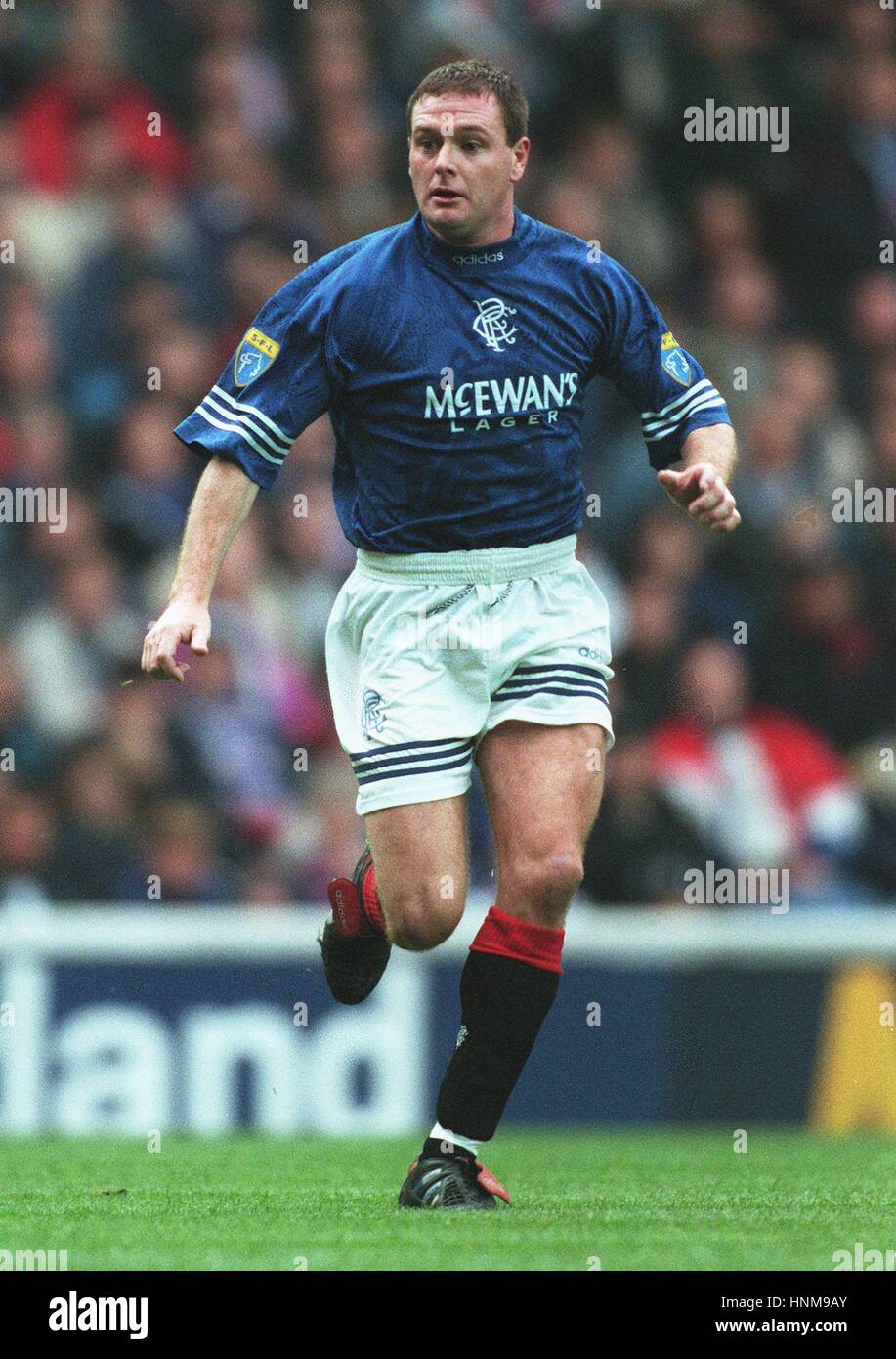 Paul gascoigne rangers hi-res stock photography and images - Alamy