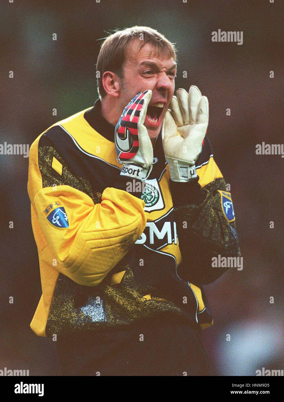 Gordon marshall hi-res stock photography and images - Alamy