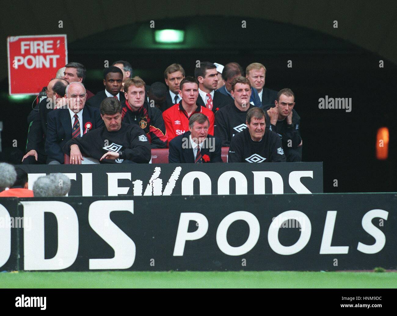 MANCHESTER UNITED BENCH F.A. CUP FINAL 1995 08 November 1995 Stock ...